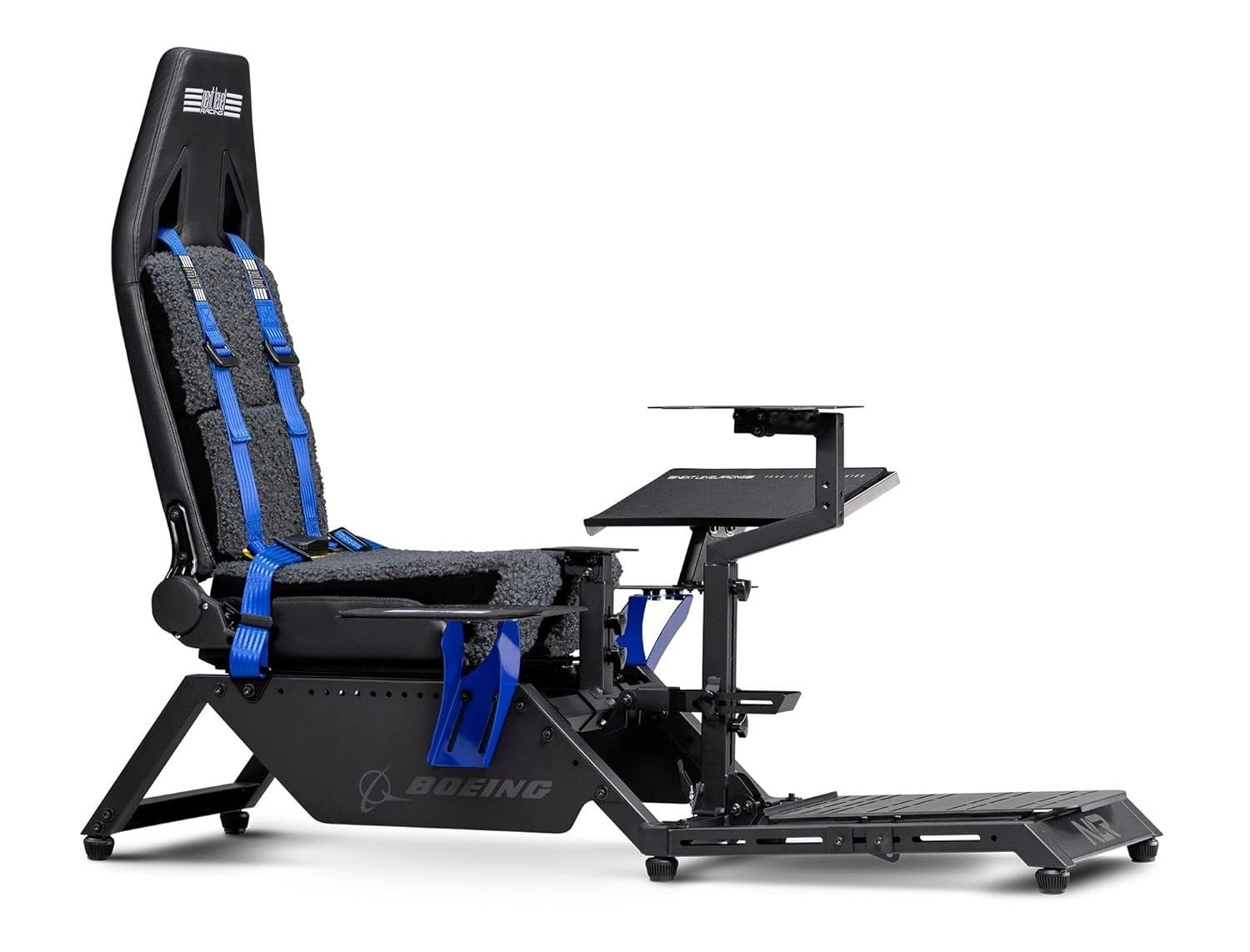 Best Pilot and Cockpit Chairs for a Flight Simulator