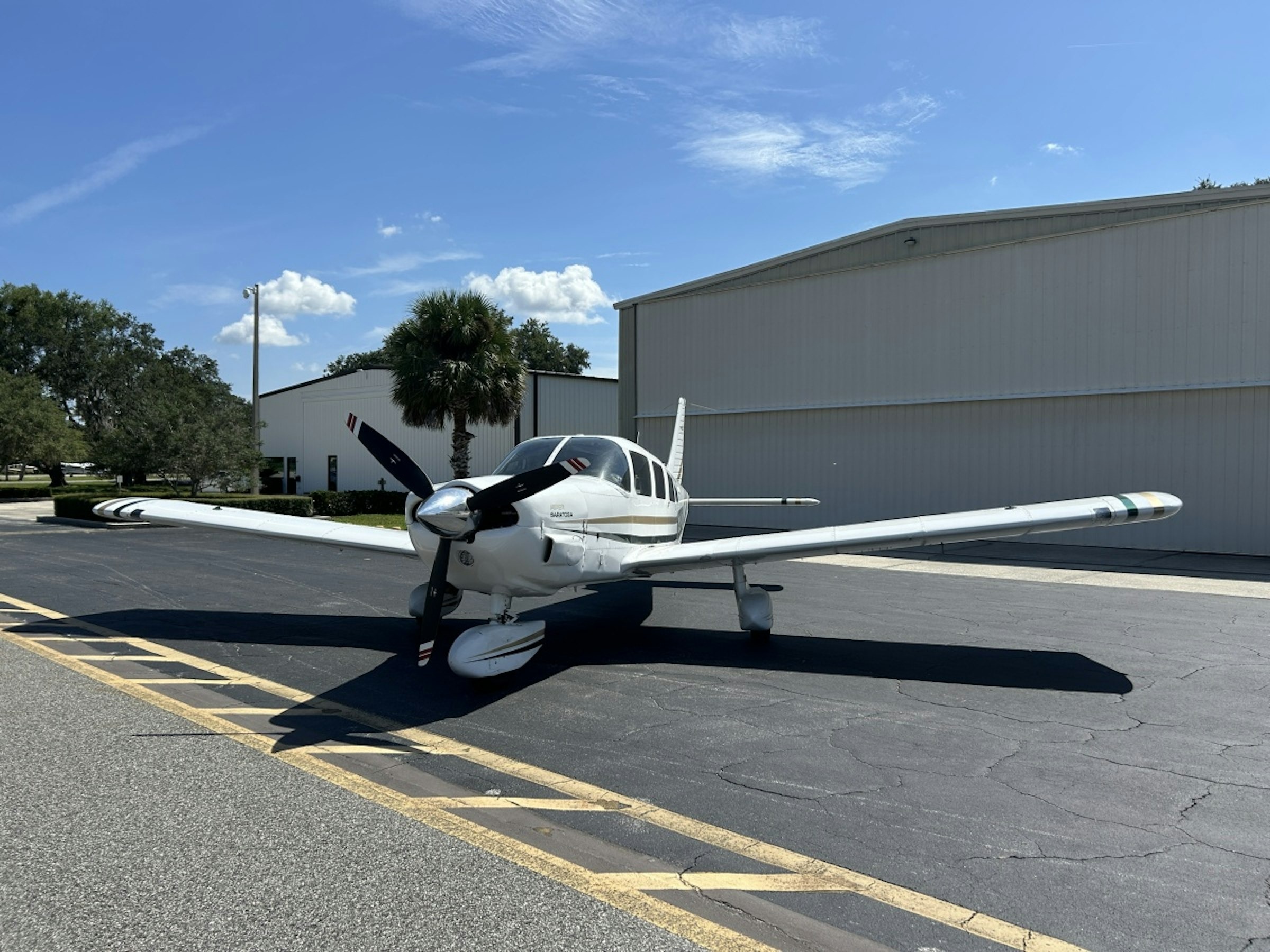 This 1979 Piper PA-32-300 Cherokee Six Is a Heavy-Hauling ...