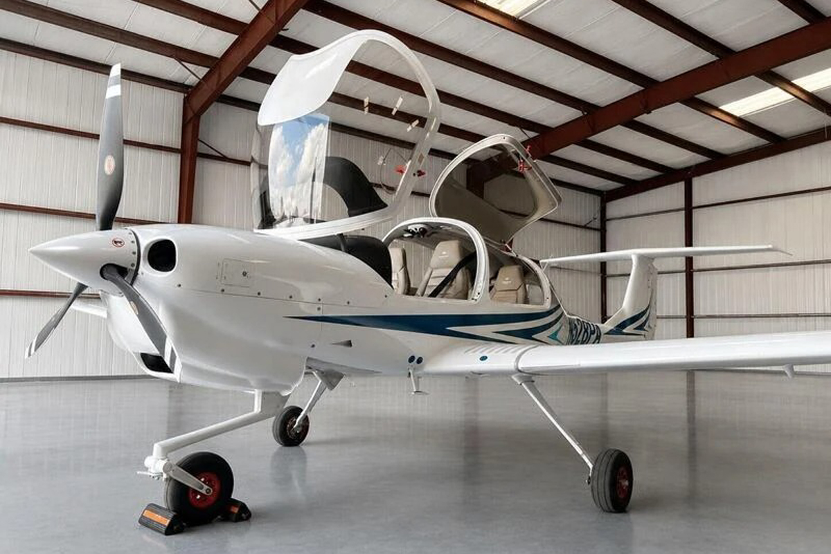 This 2024 Diamond DA40 NG Is a Sleek ‘AircraftForSale’ Top Pick